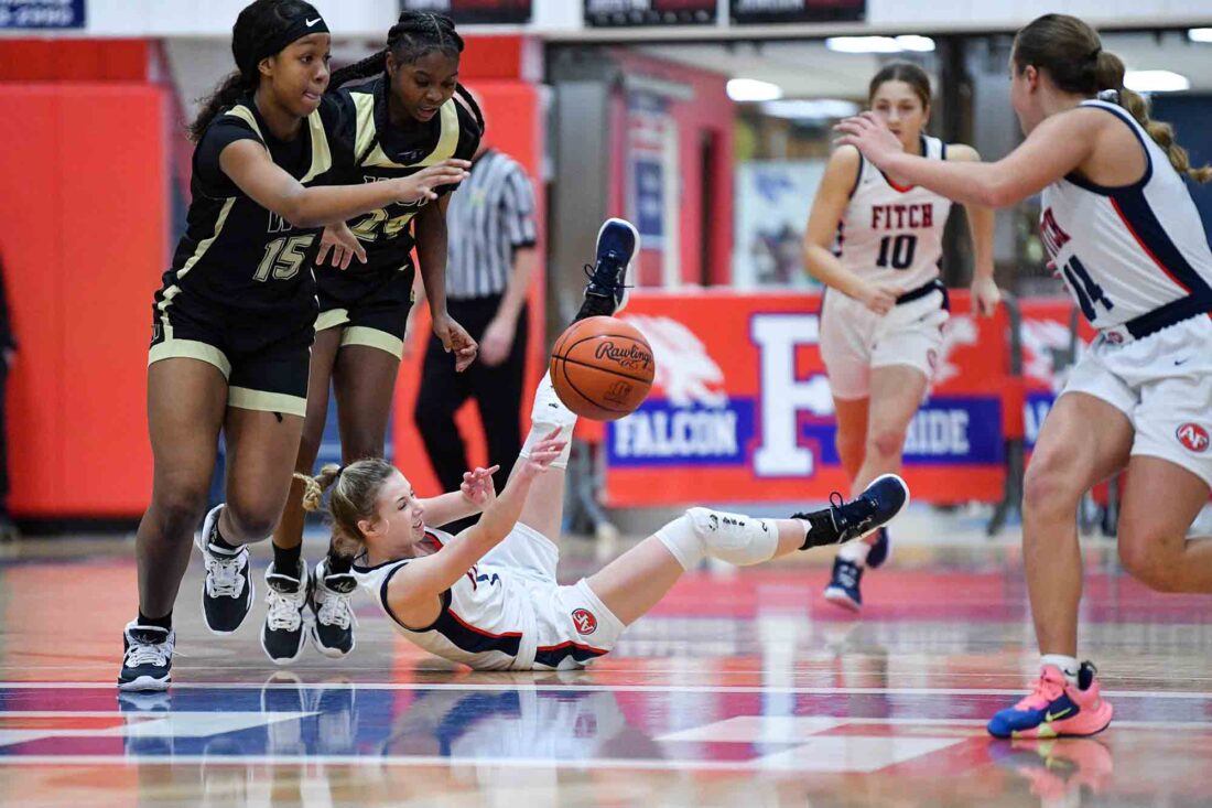 Senior Zayda Creque leads Falcons to 49-37 victory over Harding with 20 ...